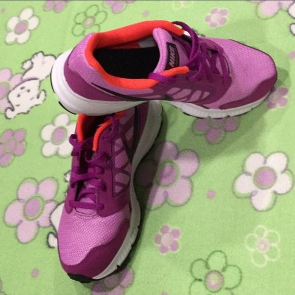 Nike | Shoes | Nike Magenta Pink Running Sneakers Big Girls 4 | Poshmark